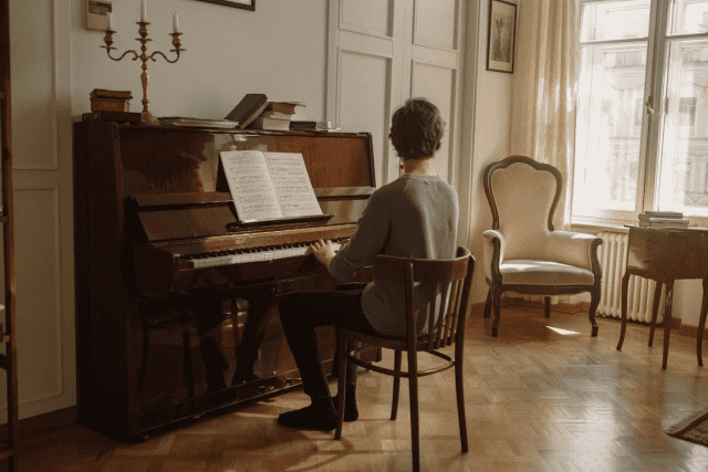 What is contemporary piano and how to play it? | Skoove