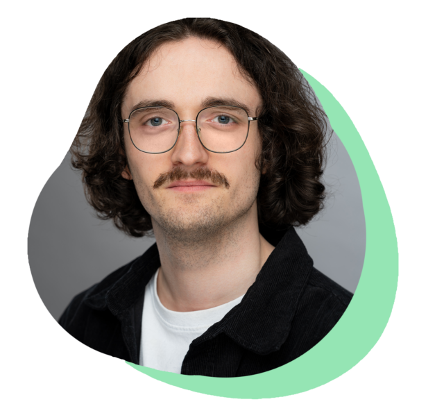 How to read bass clef notes on piano | Skoove