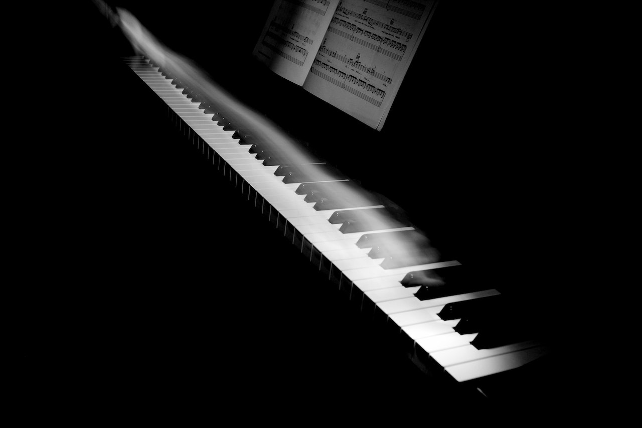 The ultimate guide to pentatonic scale on piano | Skoove
