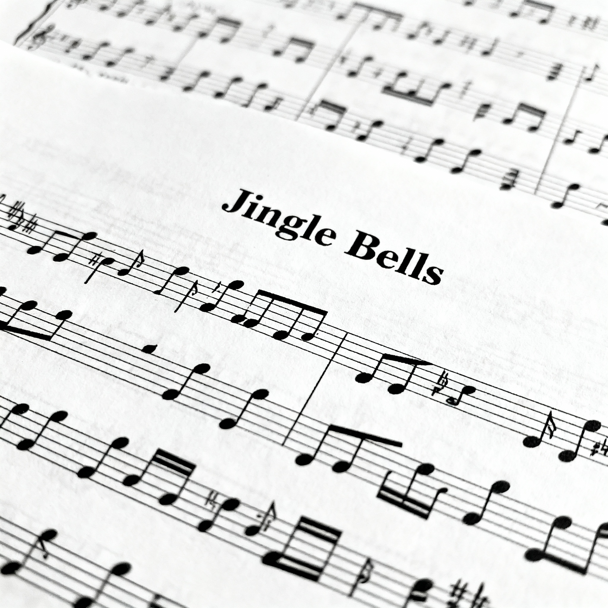 ¿Cómo tocar Jingle Bells al piano? | Skoove